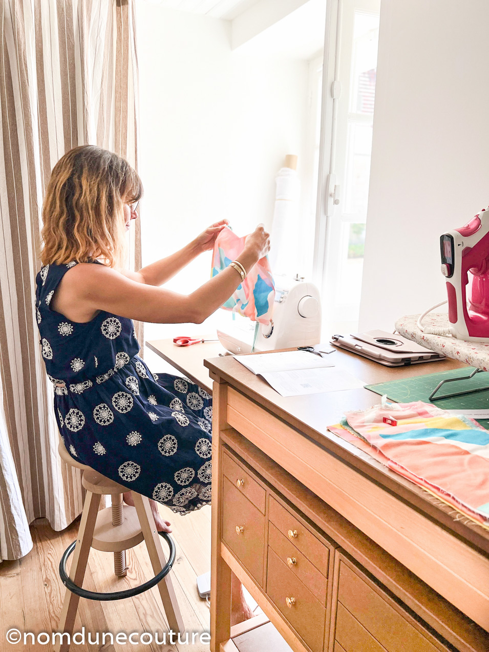 Meuble de couture Auboi, amovible et personnalisable ! | Nom d'une ...